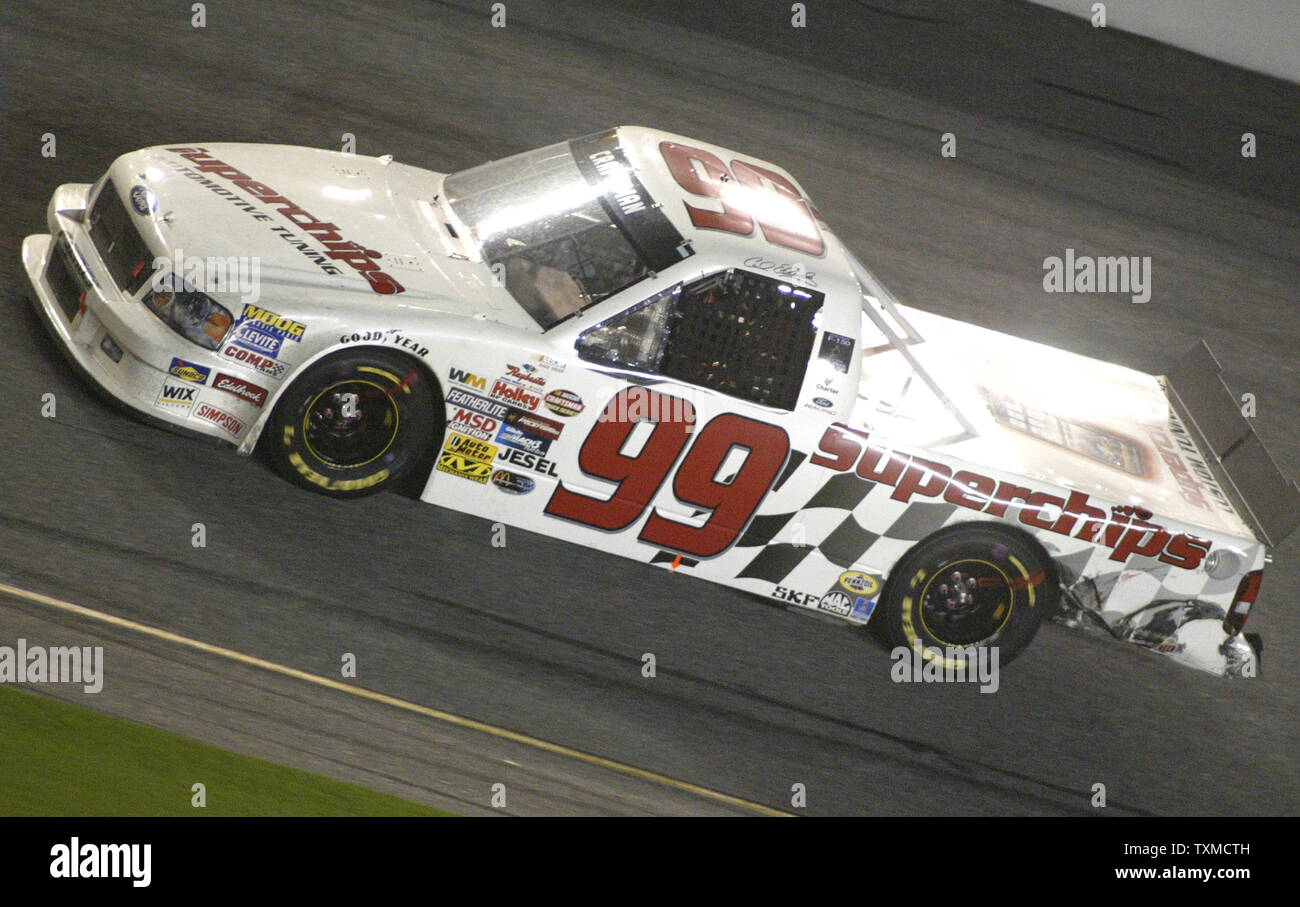 Carl Edwards runs through the tri oval en route to winning the NASCAR ...