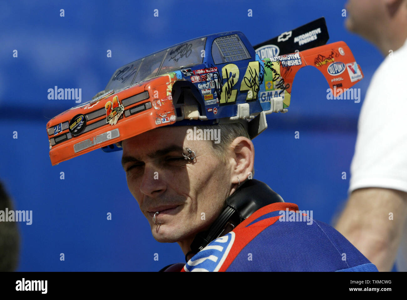 Jeff gordon 2004 hi-res stock photography and images - Alamy