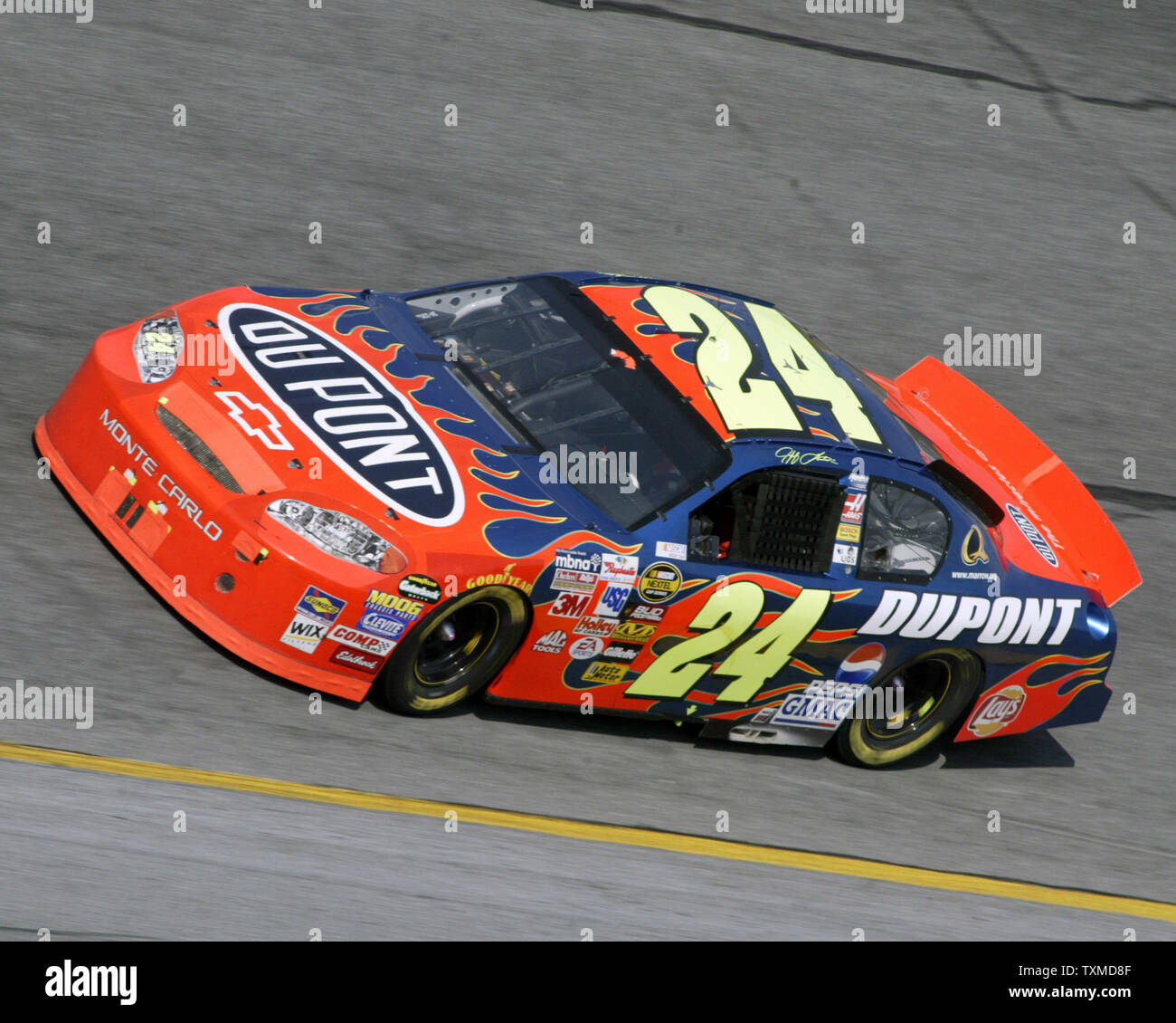 Jeff gordon 2005 hi-res stock photography and images - Alamy
