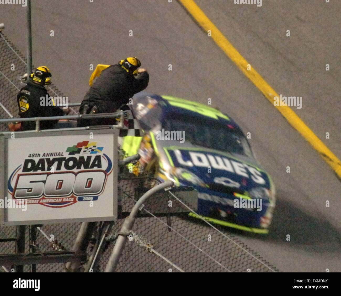 Nascar flags hi-res stock photography and images - Alamy