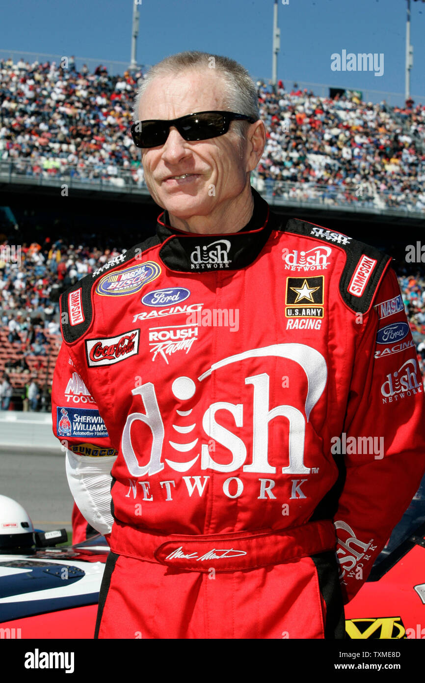 Mark Martin waits on pit road for the start of the NASCAR Busch Orbitz ...