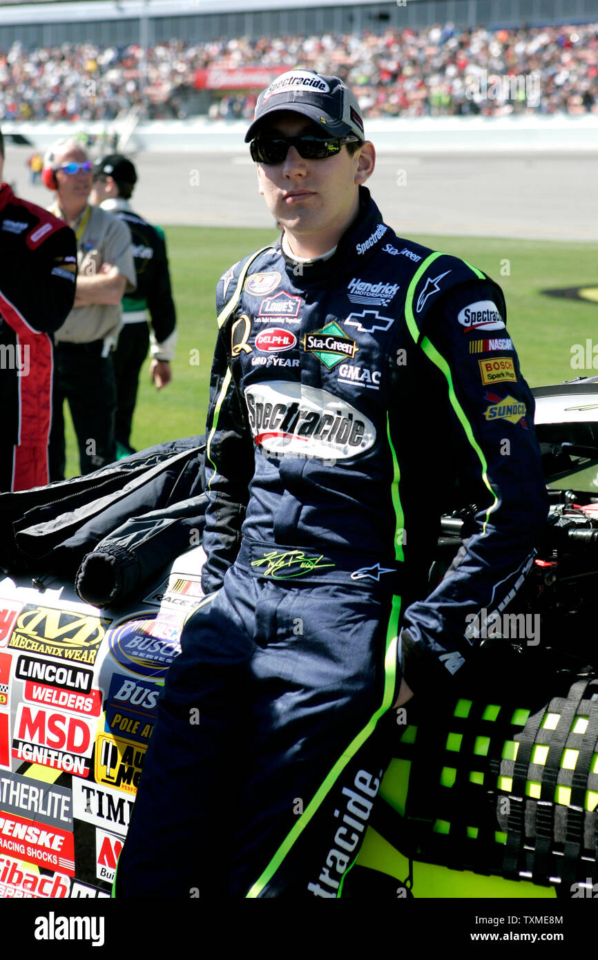 Kyle busch 2007 hi-res stock photography and images - Alamy