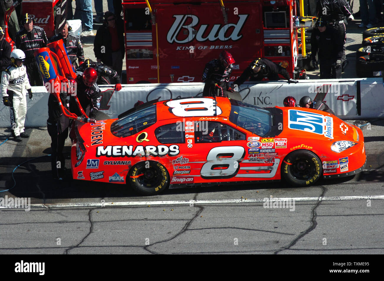 Dale Earnhardt Jr pits in early race action during the NASCAR Busch Orbitz 300 at Daytona ...