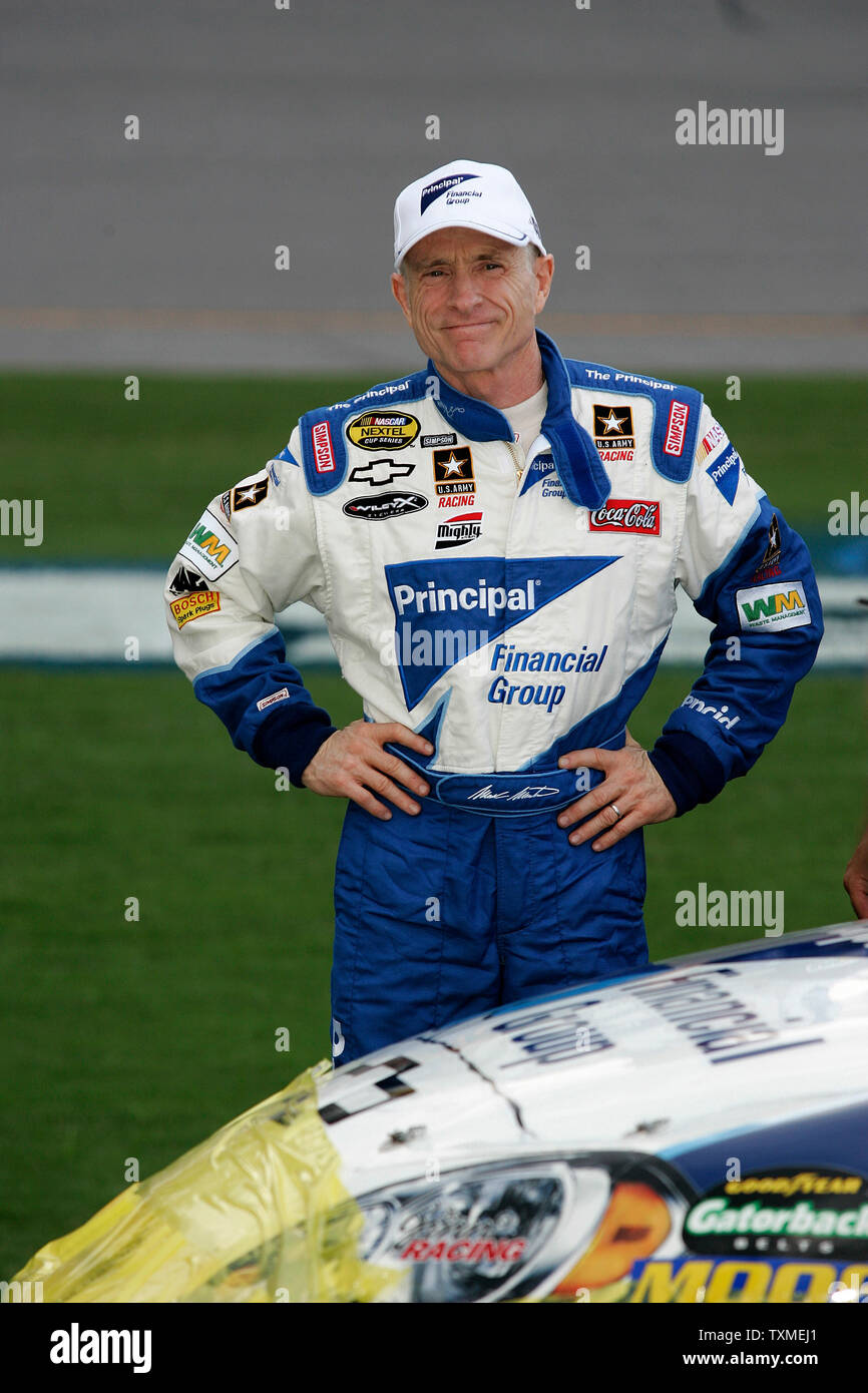 Mark Martin waits on pit row prior to his qualifying run for the NASCAR ...