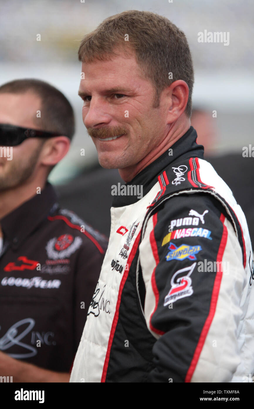 Kerry Earnhardt waits on pit road for his turn to qualify for the ...