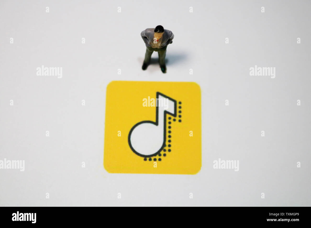 Douyin symbol hi-res stock photography and images - Alamy