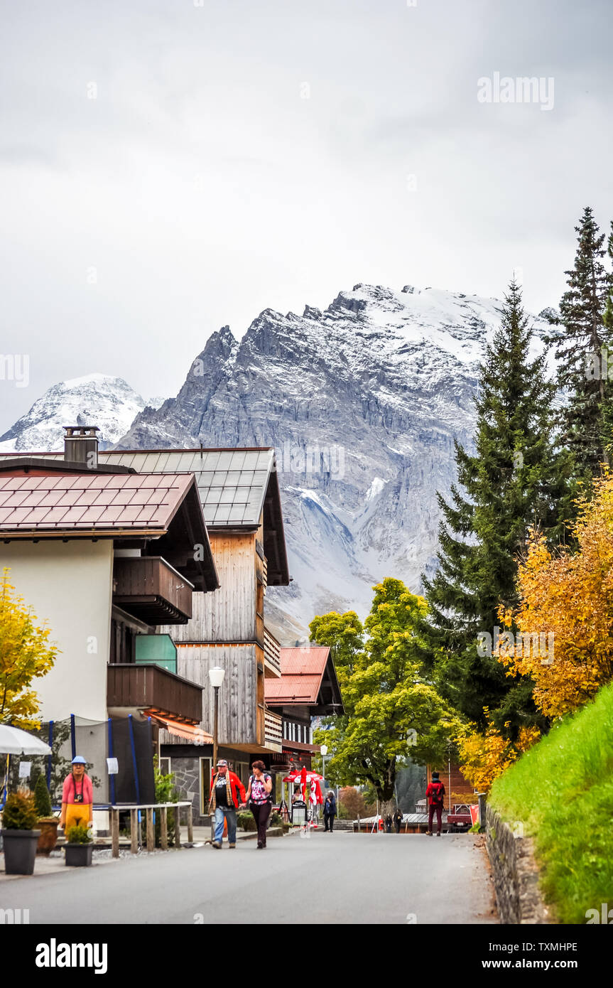 Swiss Interlaken Jungfrau Snow Mountain Scenery Stock Photo - Alamy