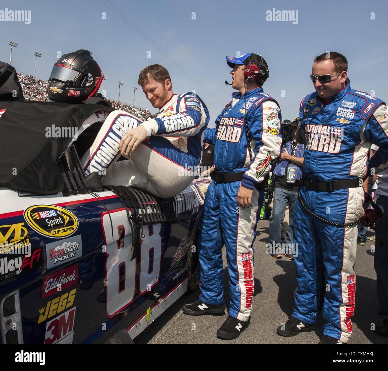 Dale earnhardt jr daytona 500 hi-res stock photography and images - Alamy