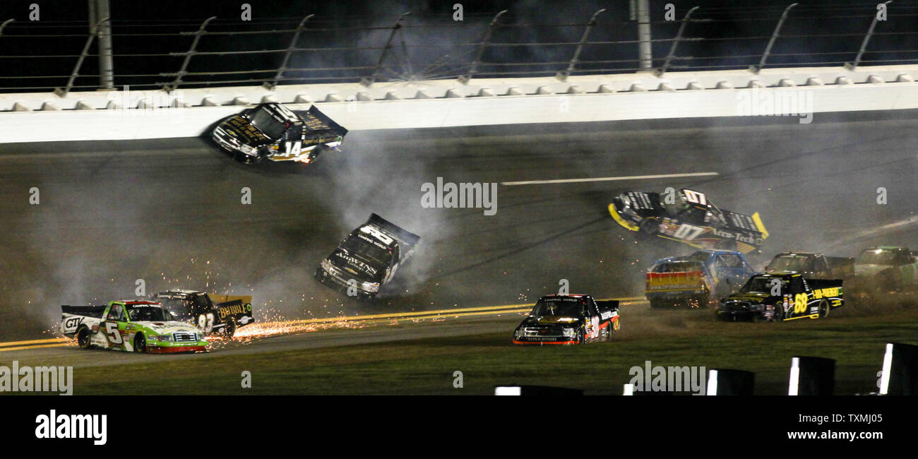 Daytona 500 crash hi-res stock photography and images - Alamy