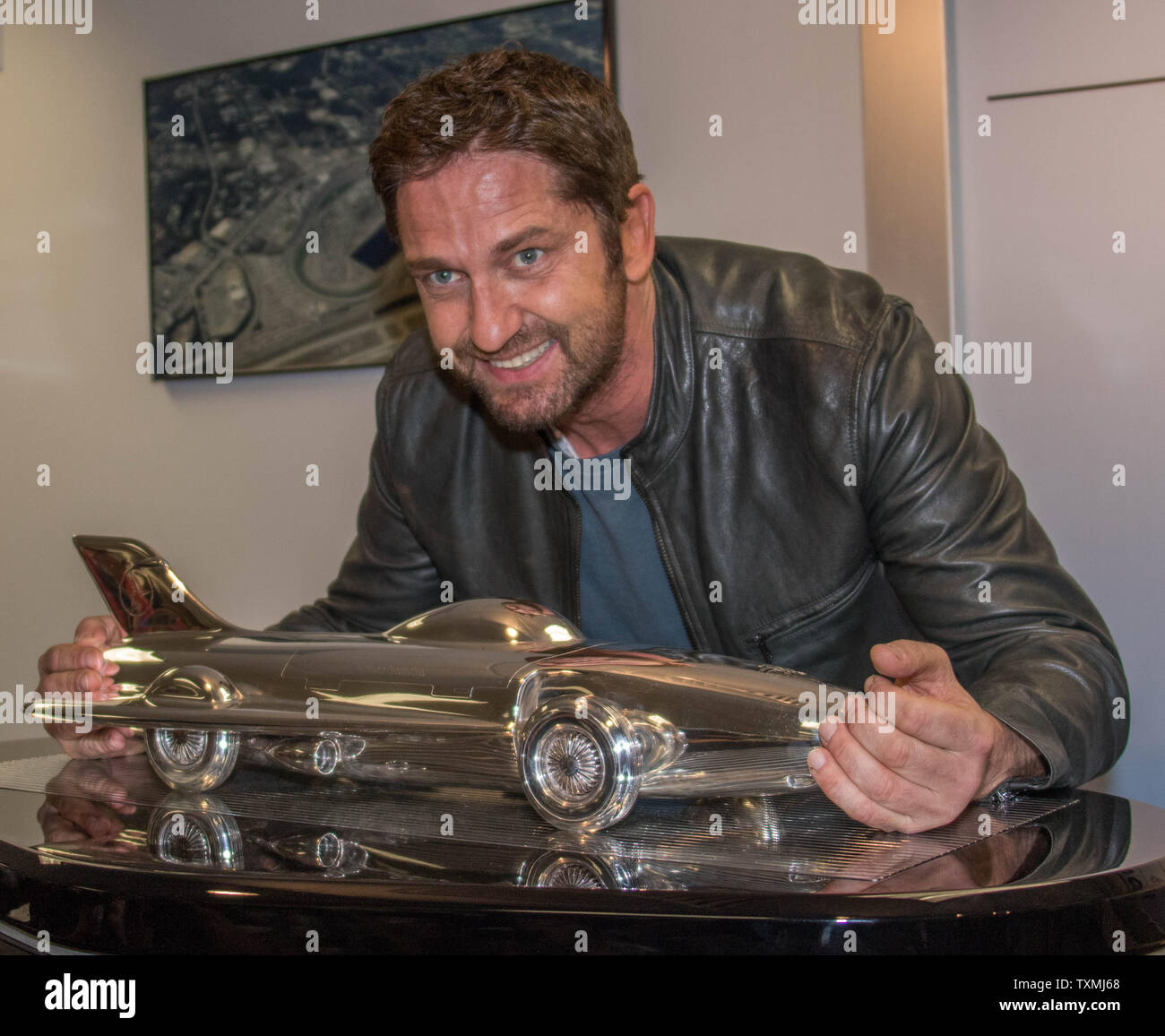 Actor gerard butler hi-res stock photography and images - Alamy