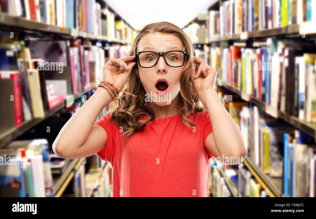 Surprised student hi-res stock photography and images - Alamy