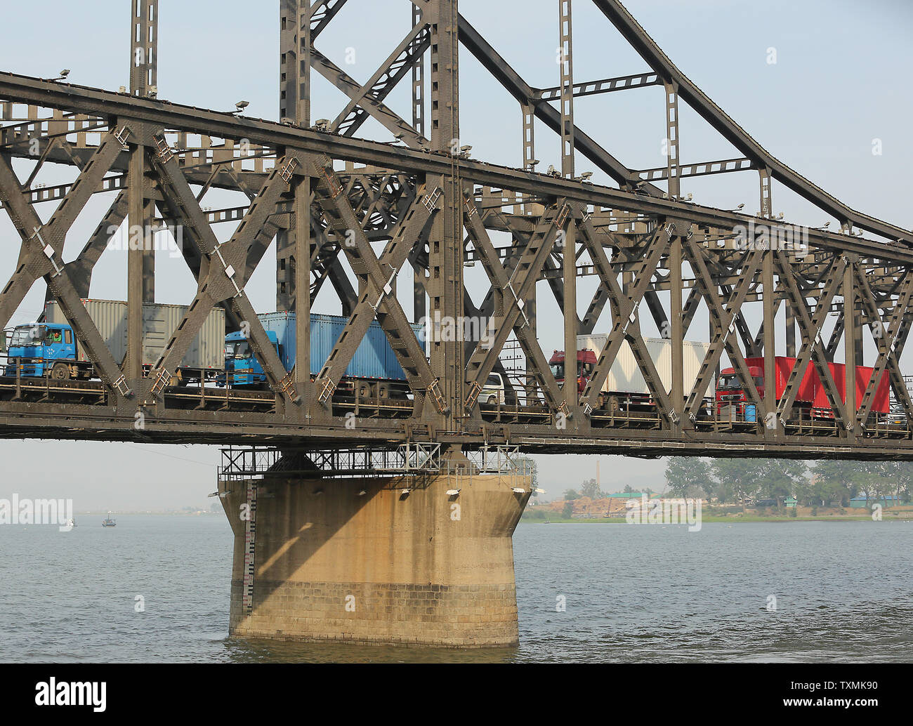 Yalu river bridge trucks hi-res stock photography and images - Alamy