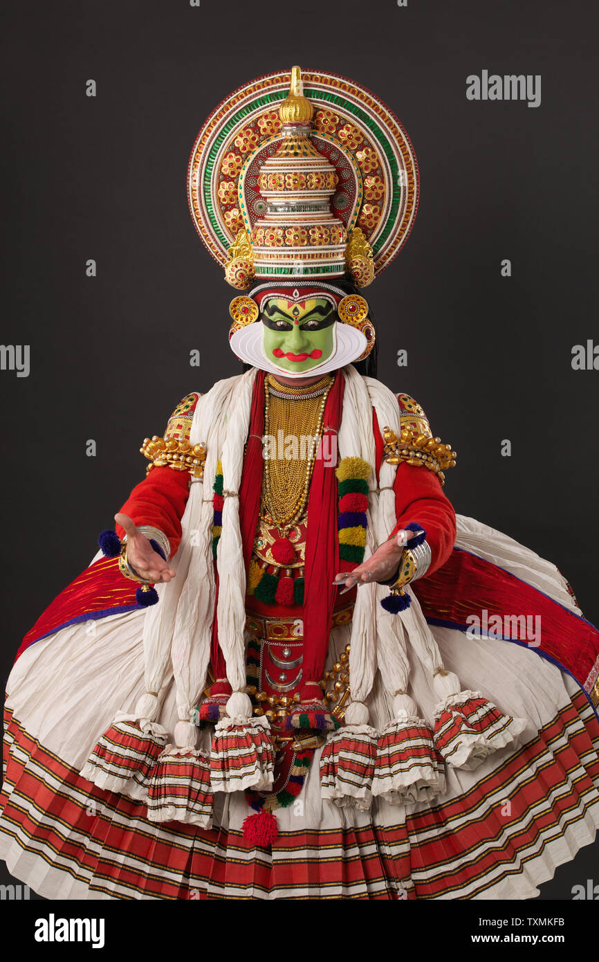 Kathakali mudras hi-res stock photography and images - Alamy