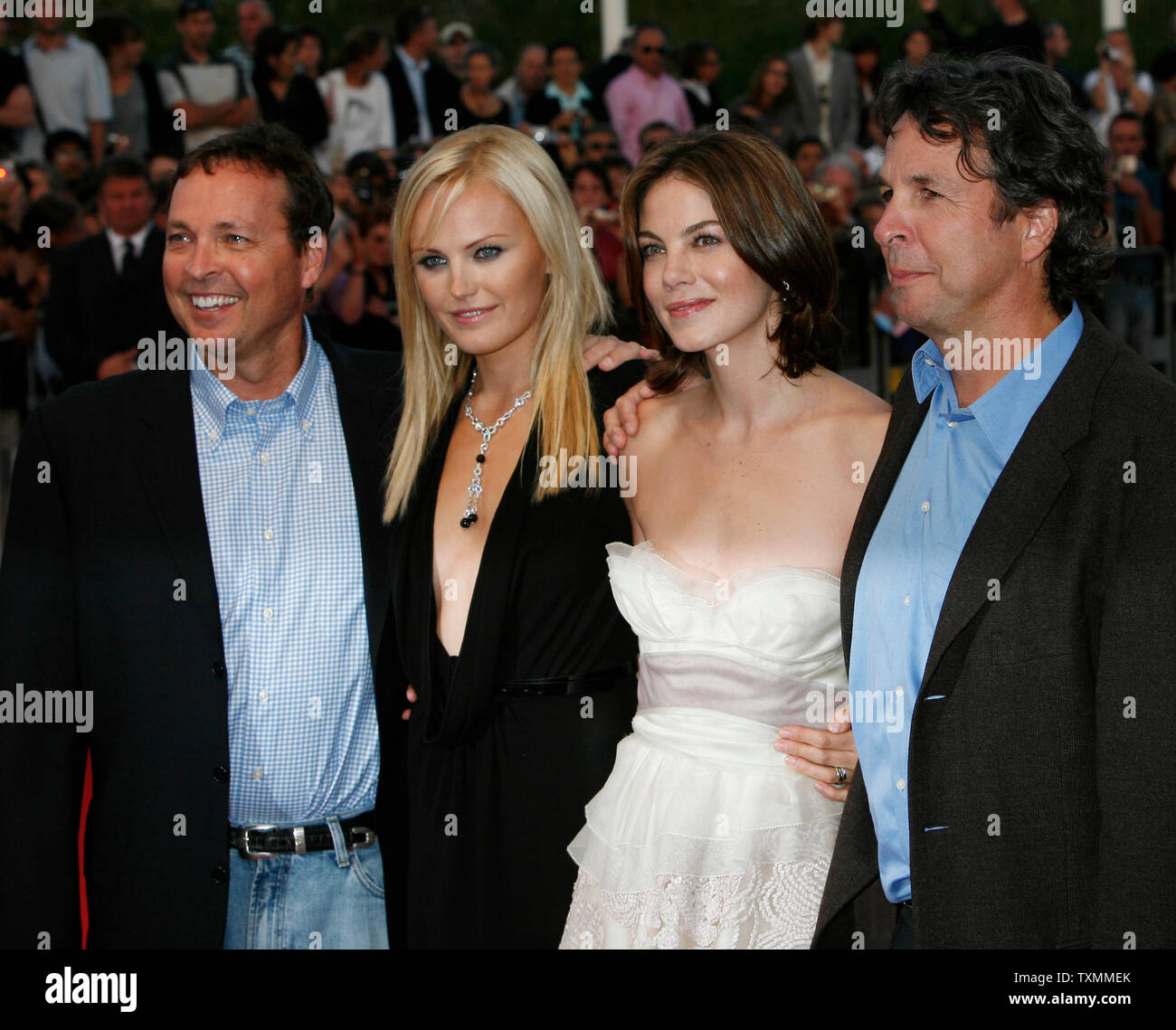 Michelle monaghan malin akerman hi-res stock photography and images - Alamy