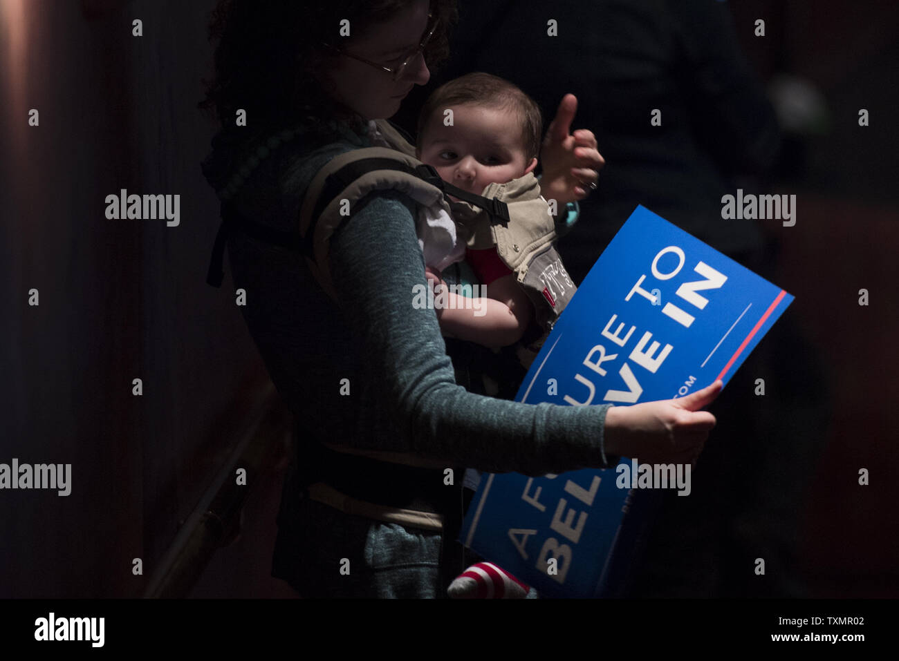 Baby sanders hi-res stock photography and images - Alamy
