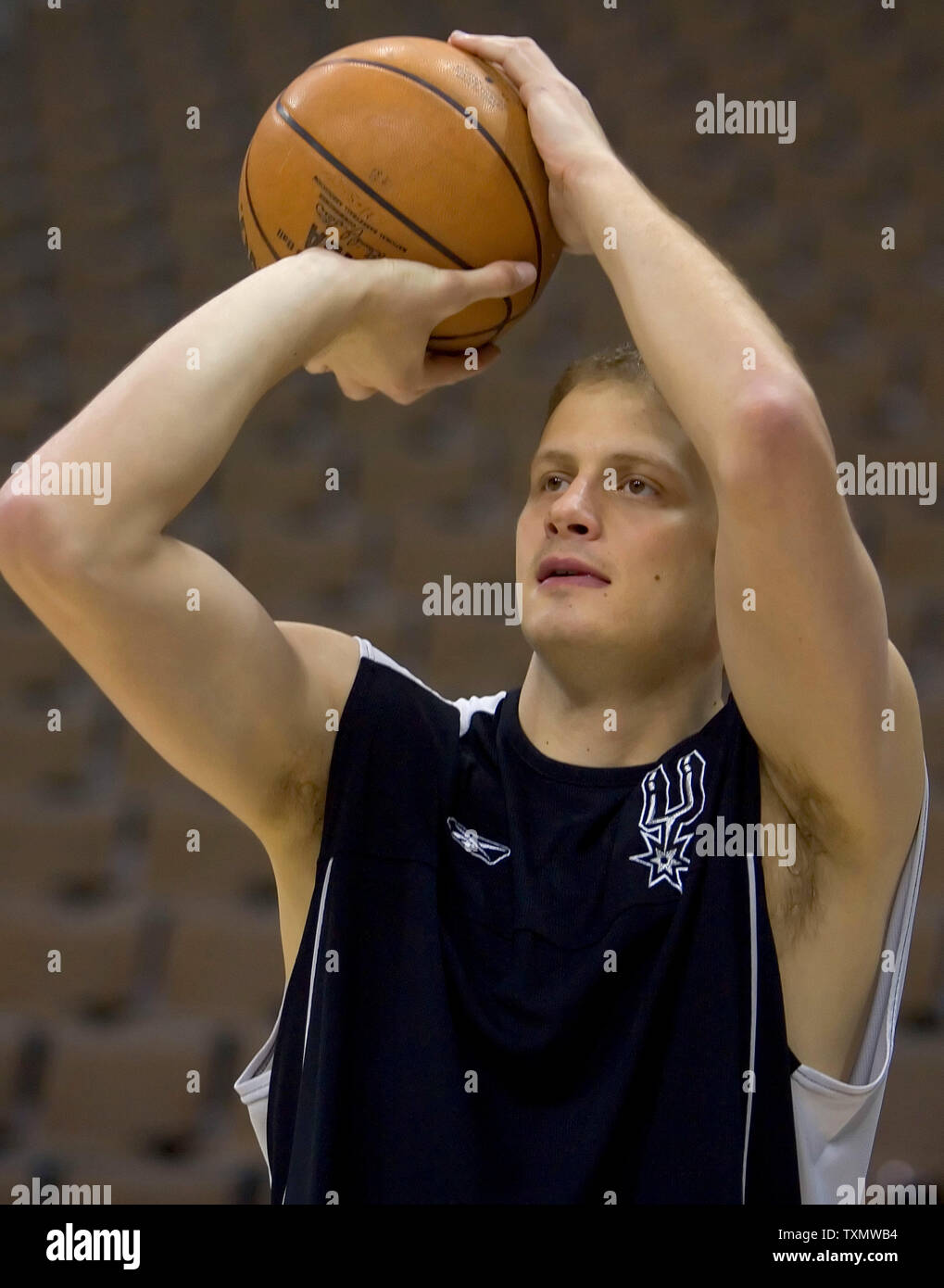 San antonio spurs center rasho hi-res stock photography and images - Alamy