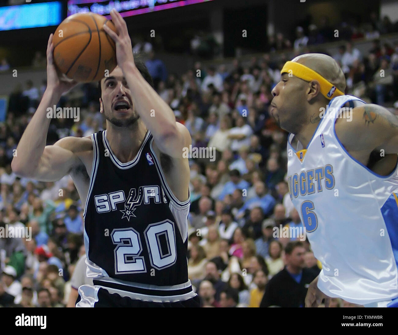 Manu ginobili 2006 hi-res stock photography and images - Alamy