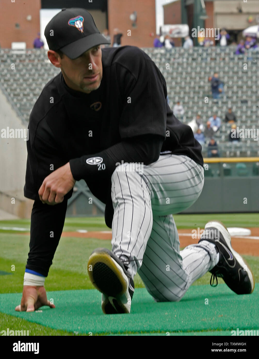 Luis gonzalez, arizona diamondbacks hi-res stock photography and images ...