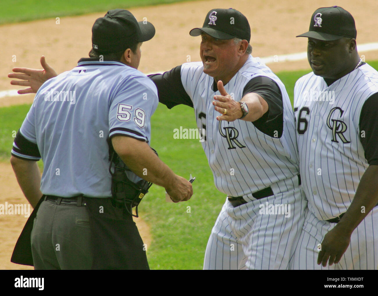 Colorado rockies manager clint hurdle hi-res stock photography and ...