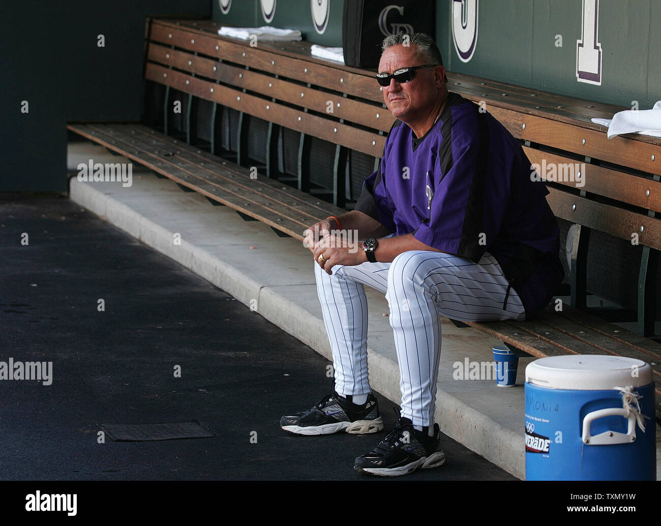 Season series hi-res stock photography and images - Alamy