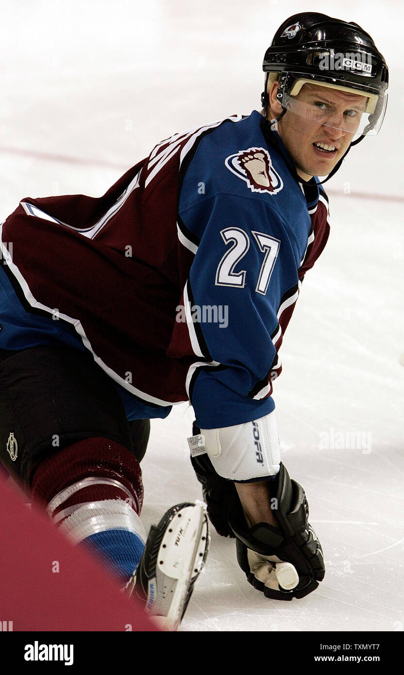 Colorado Avalanche defenseman Ossi Vaananen stretches prior to game ...
