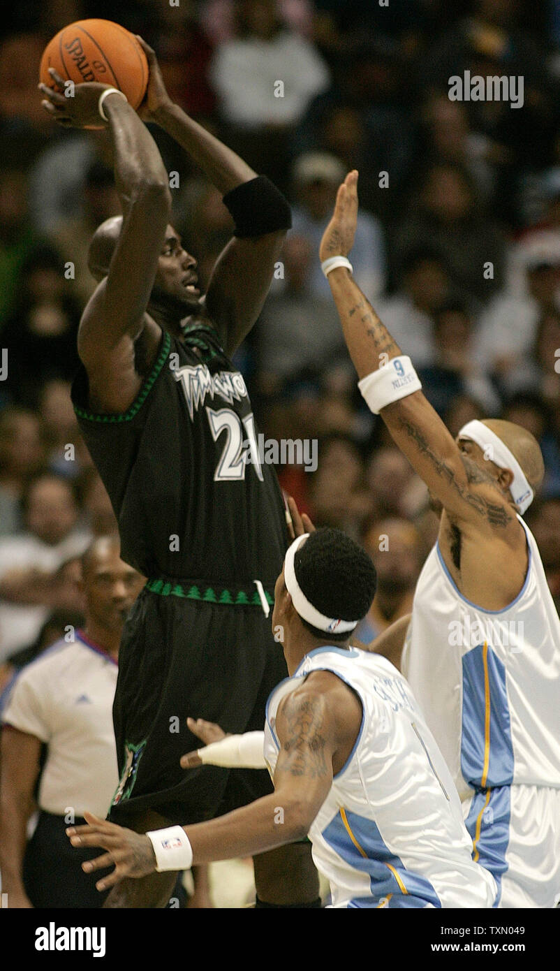 Jr Smith Dunk On Gary Neal