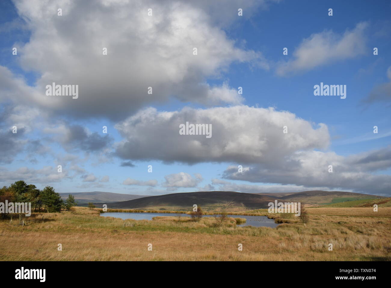 Grey clouds over water hi-res stock photography and images - Alamy