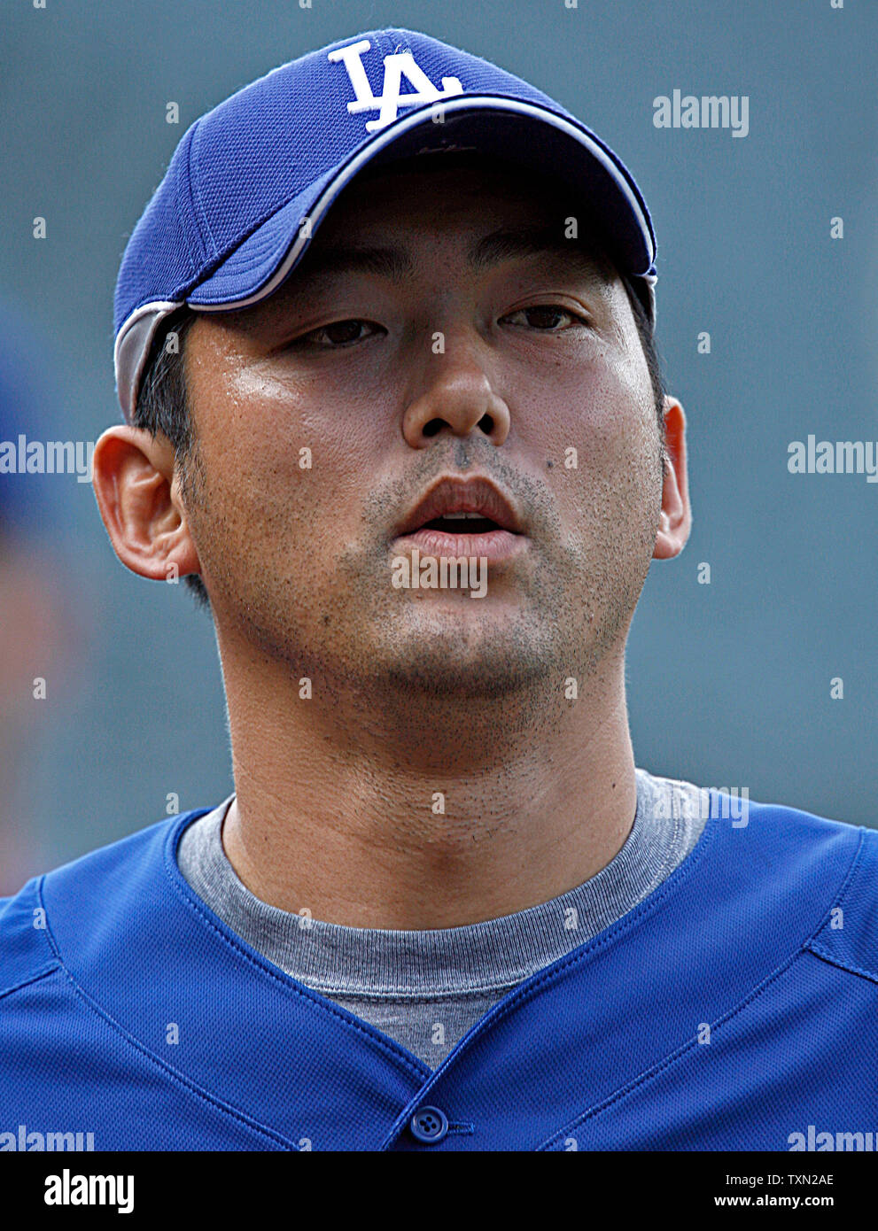 Los Angeles Dodgers pitcher Chin-Hui Tsao arrives for warmups prior to ...