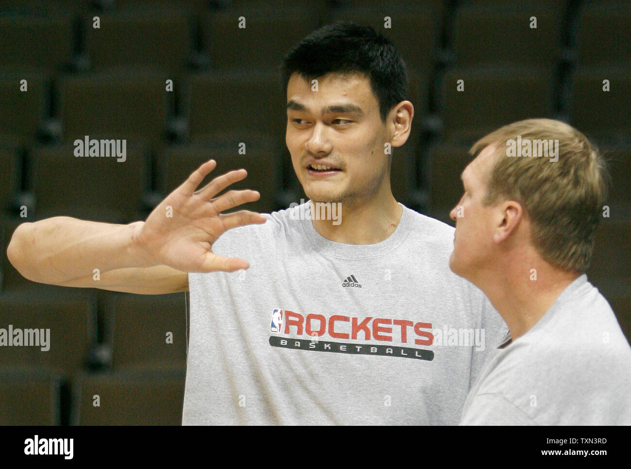 Yao Ming C High Resolution Stock Photography and Images - Alamy