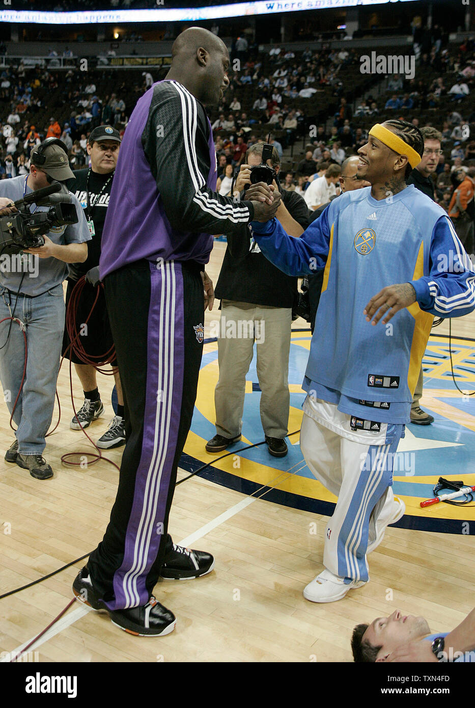 Shaquille o'neal suns hi-res stock photography and images - Alamy