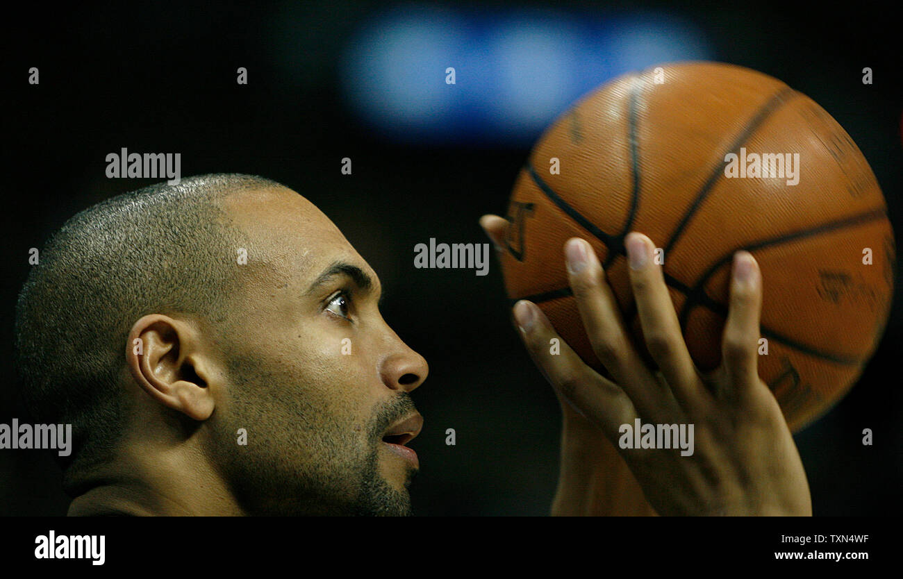 Phoenix suns grant hill in hi-res stock photography and images - Alamy
