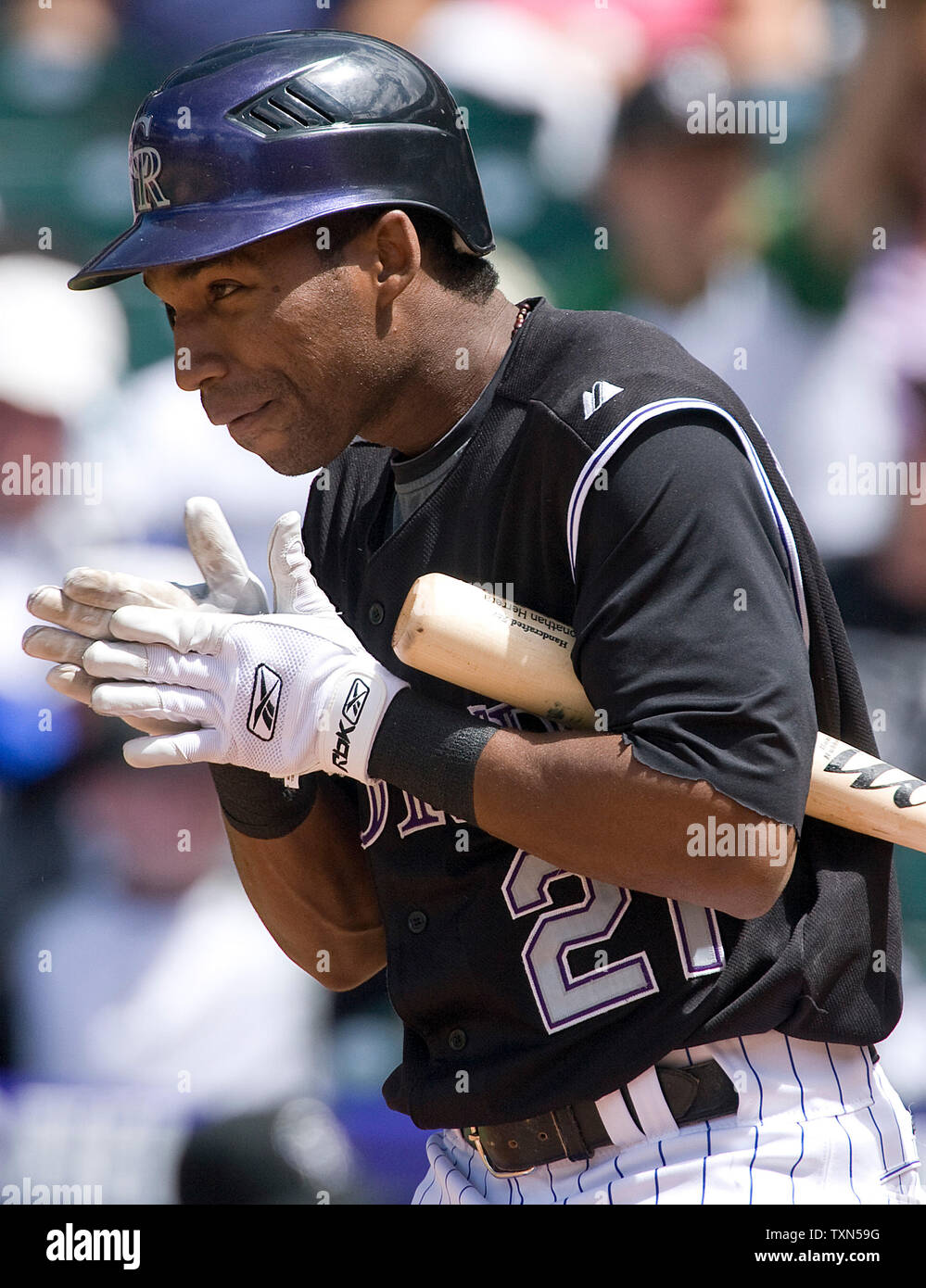 New York Mets first baseman Carlos Delgado prepares to hit against the ...