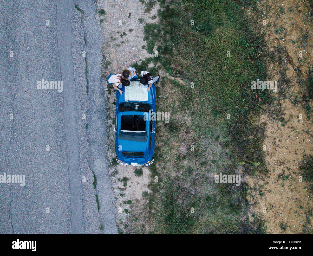 Overhead car bonnet hi-res stock photography and images - Alamy