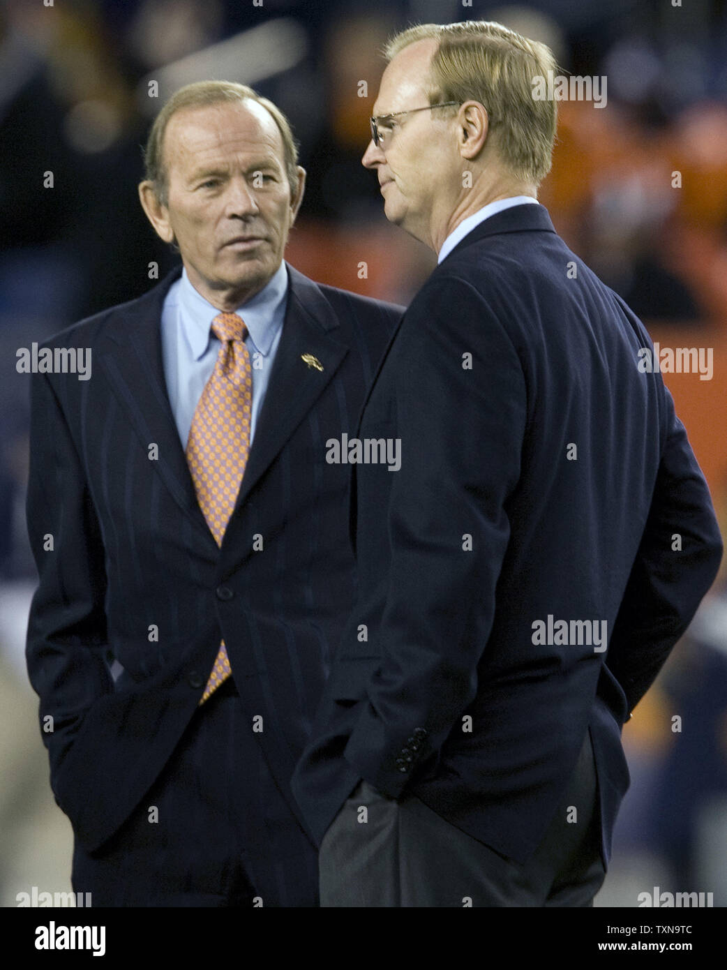 Pat bowlen hi-res stock photography and images - Alamy