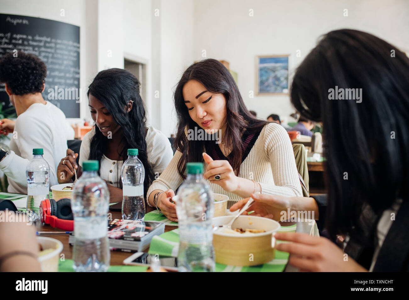 Lunch male hi-res stock photography and images - Alamy