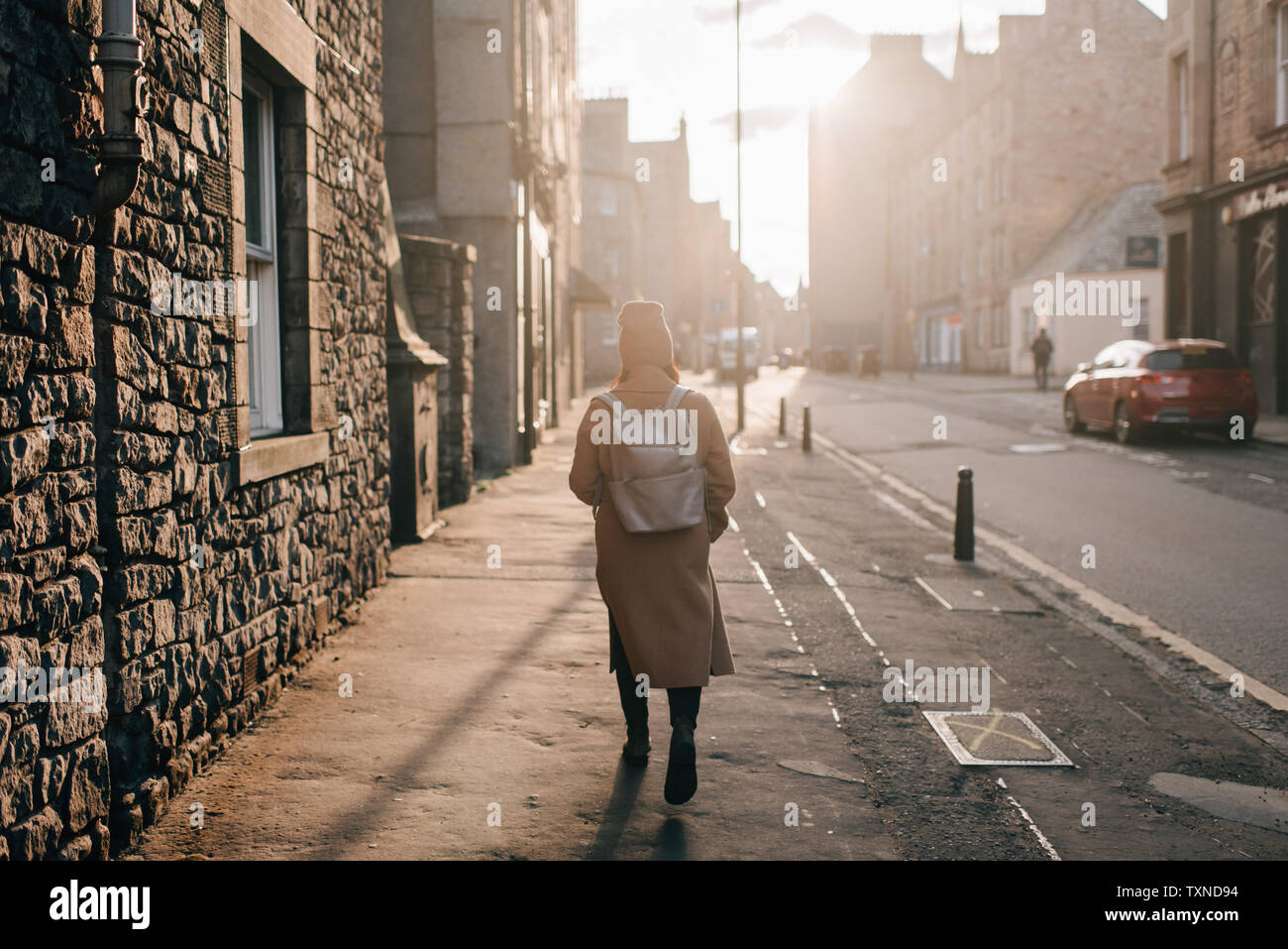 Woman walking street hi-res stock photography and images - Alamy