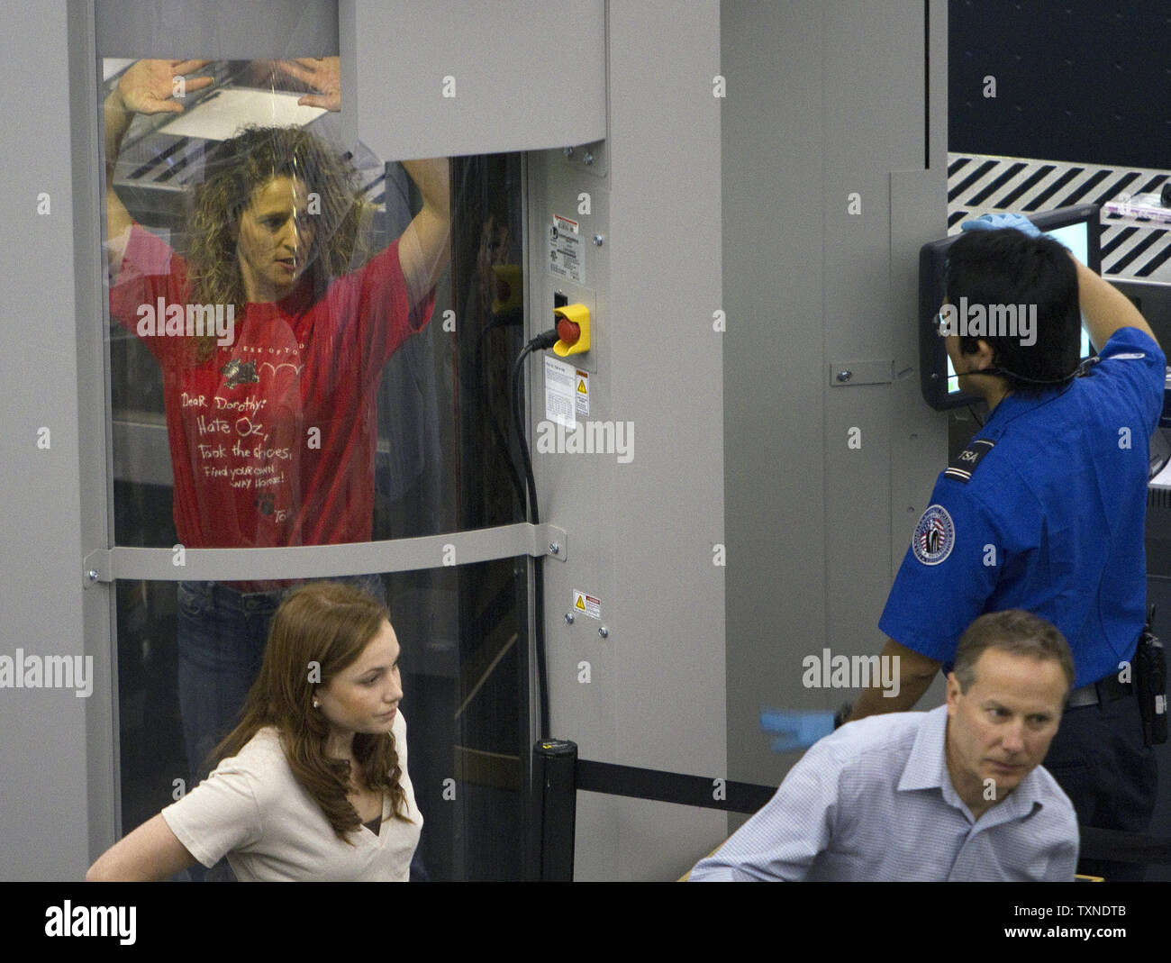 Full body scanner hi-res stock photography and images - Alamy
