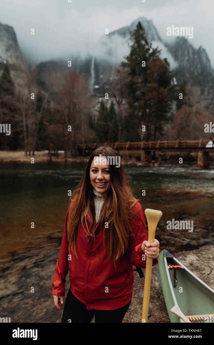 Female canoeing hi-res stock photography and images - Alamy