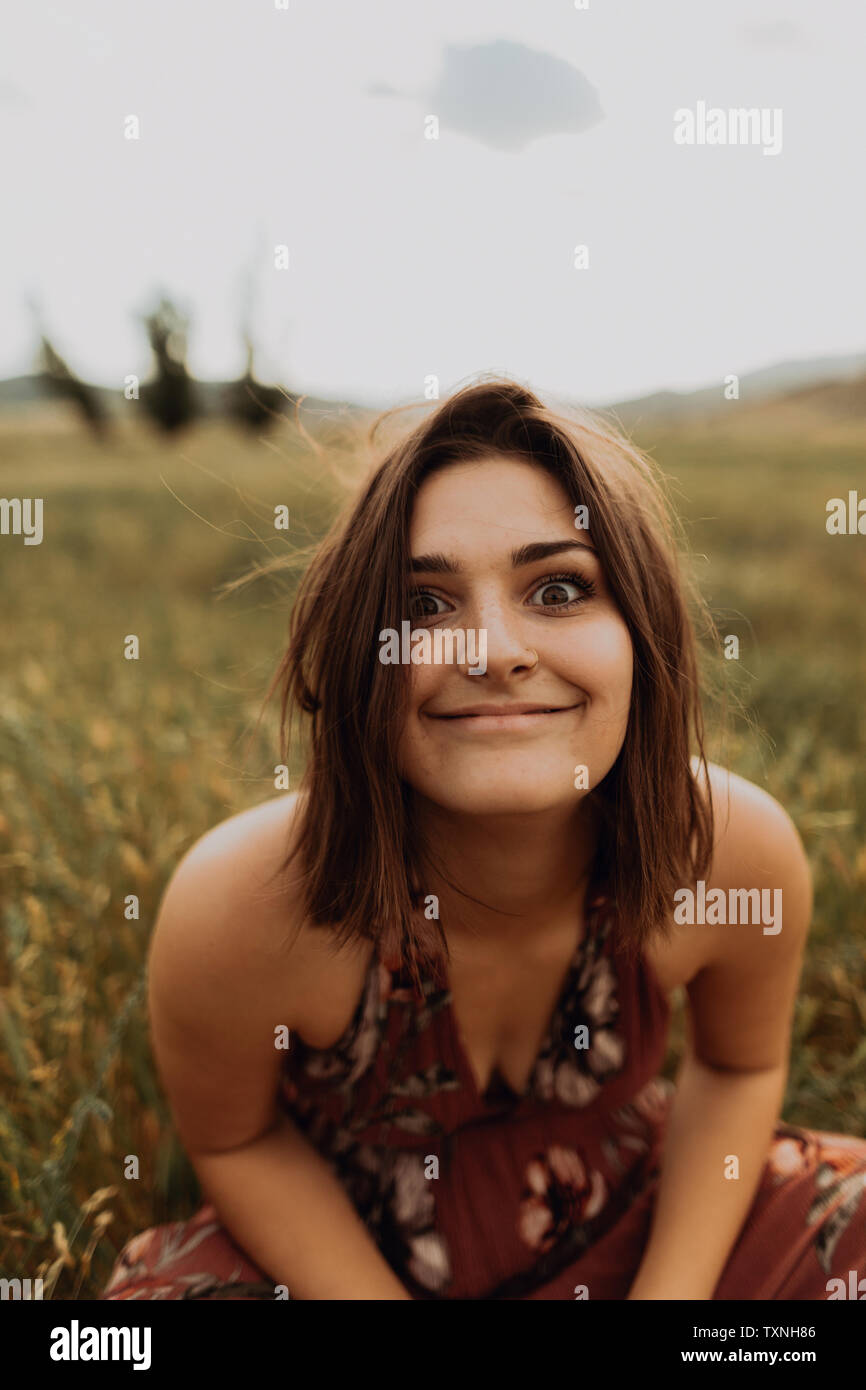 Pulling a face hi-res stock photography and images - Alamy