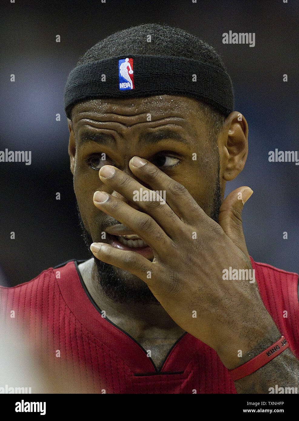 James lebron face hi-res stock photography and images - Alamy