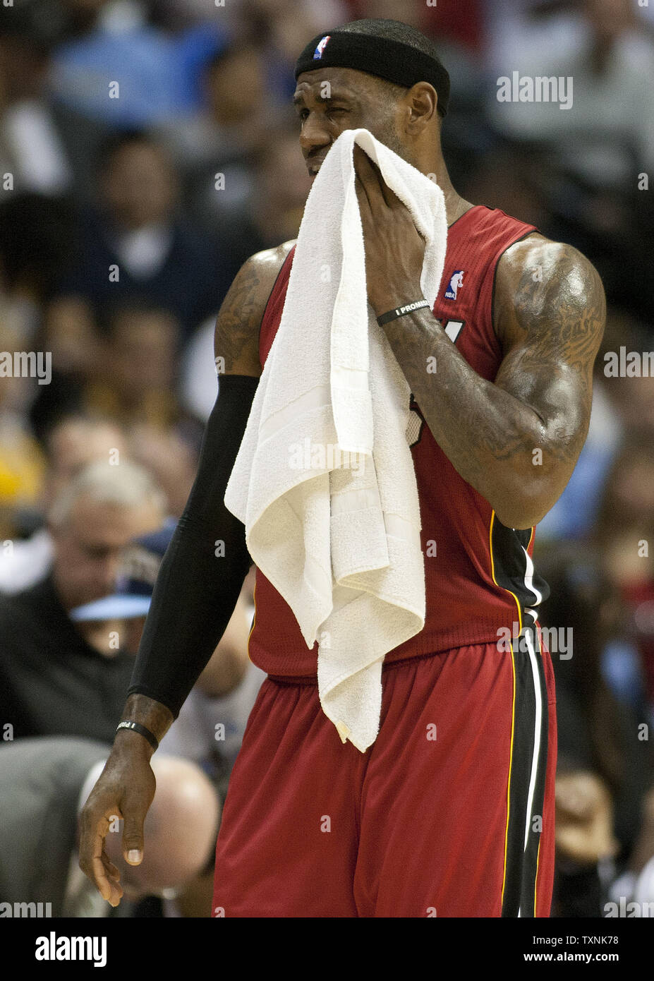 James lebron face hi-res stock photography and images - Alamy