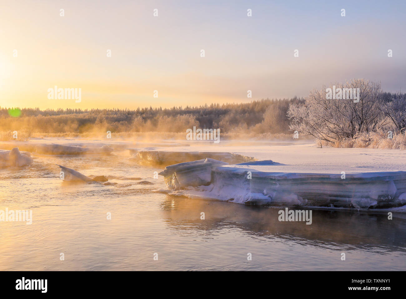 Unfrozen river sunrise hi-res stock photography and images - Alamy