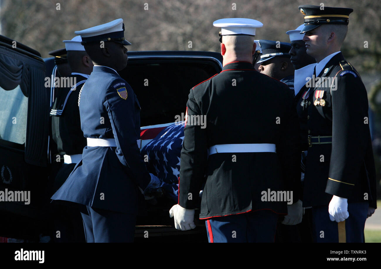 The casket of former President Gerald R. Ford is removed from the ...