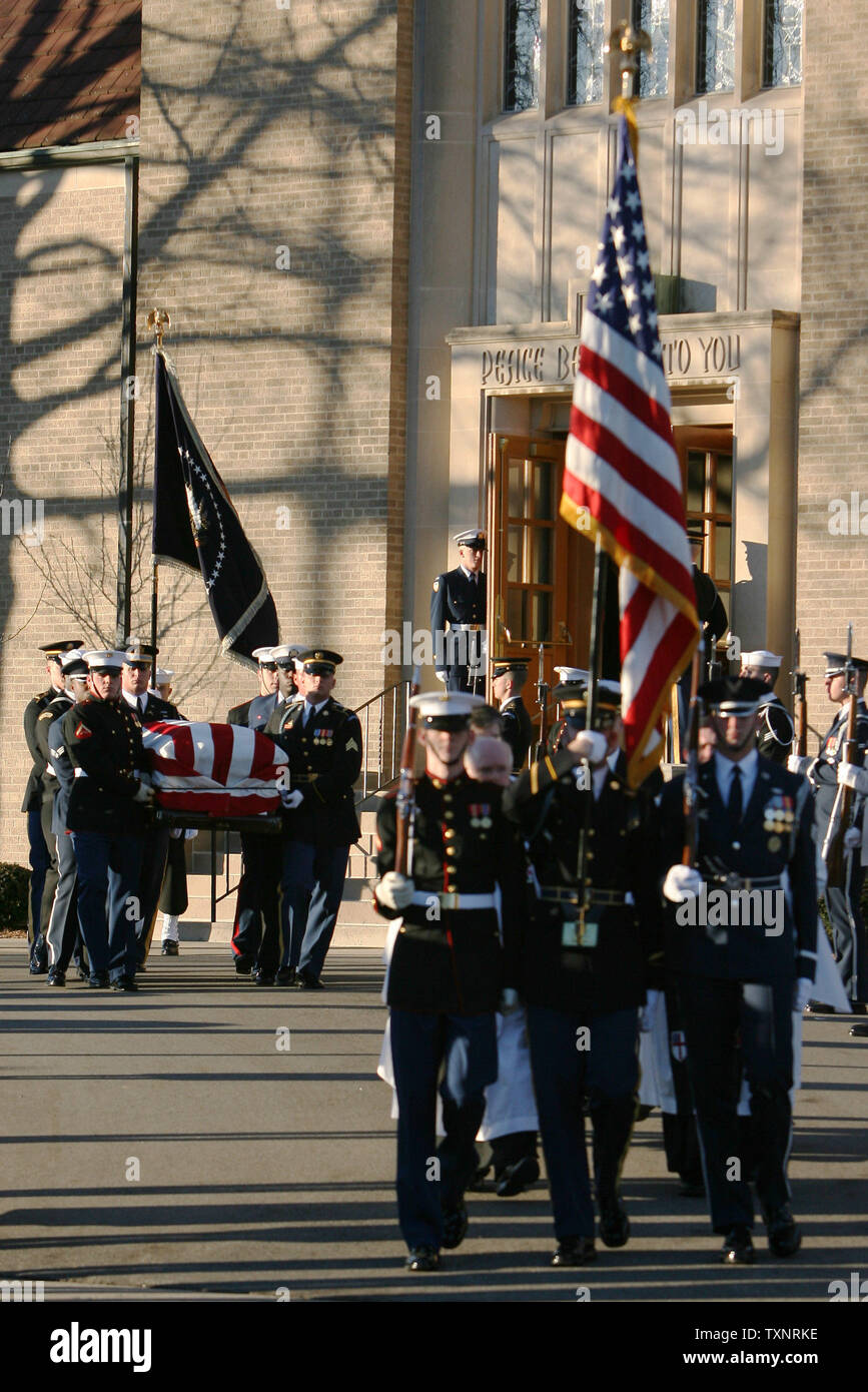 The casket of former President Gerald R. Ford is carried to the hearse ...