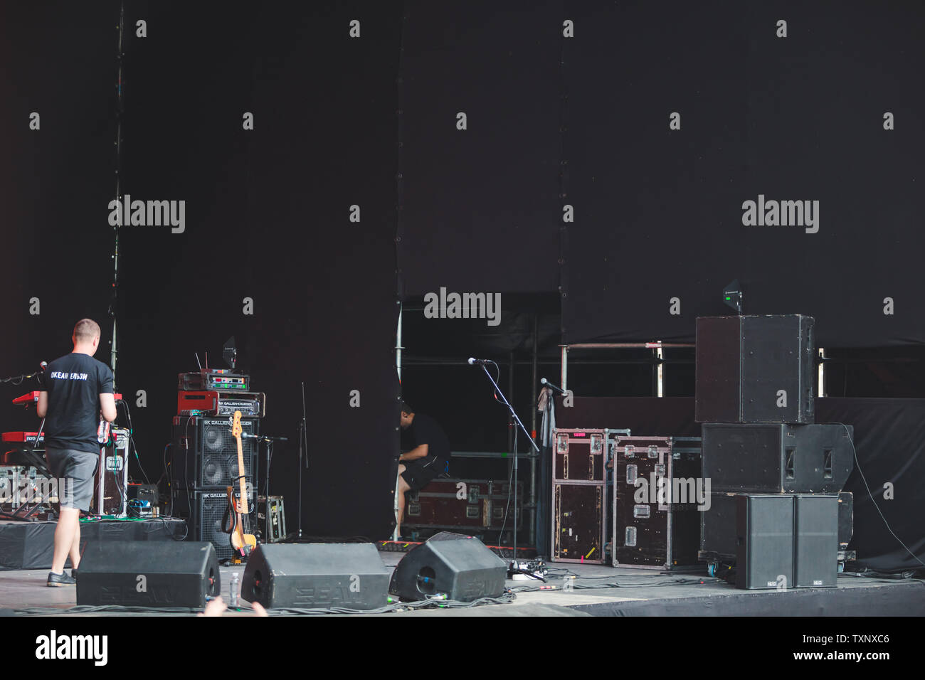 Concert equipment boxes hi-res stock photography and images - Alamy