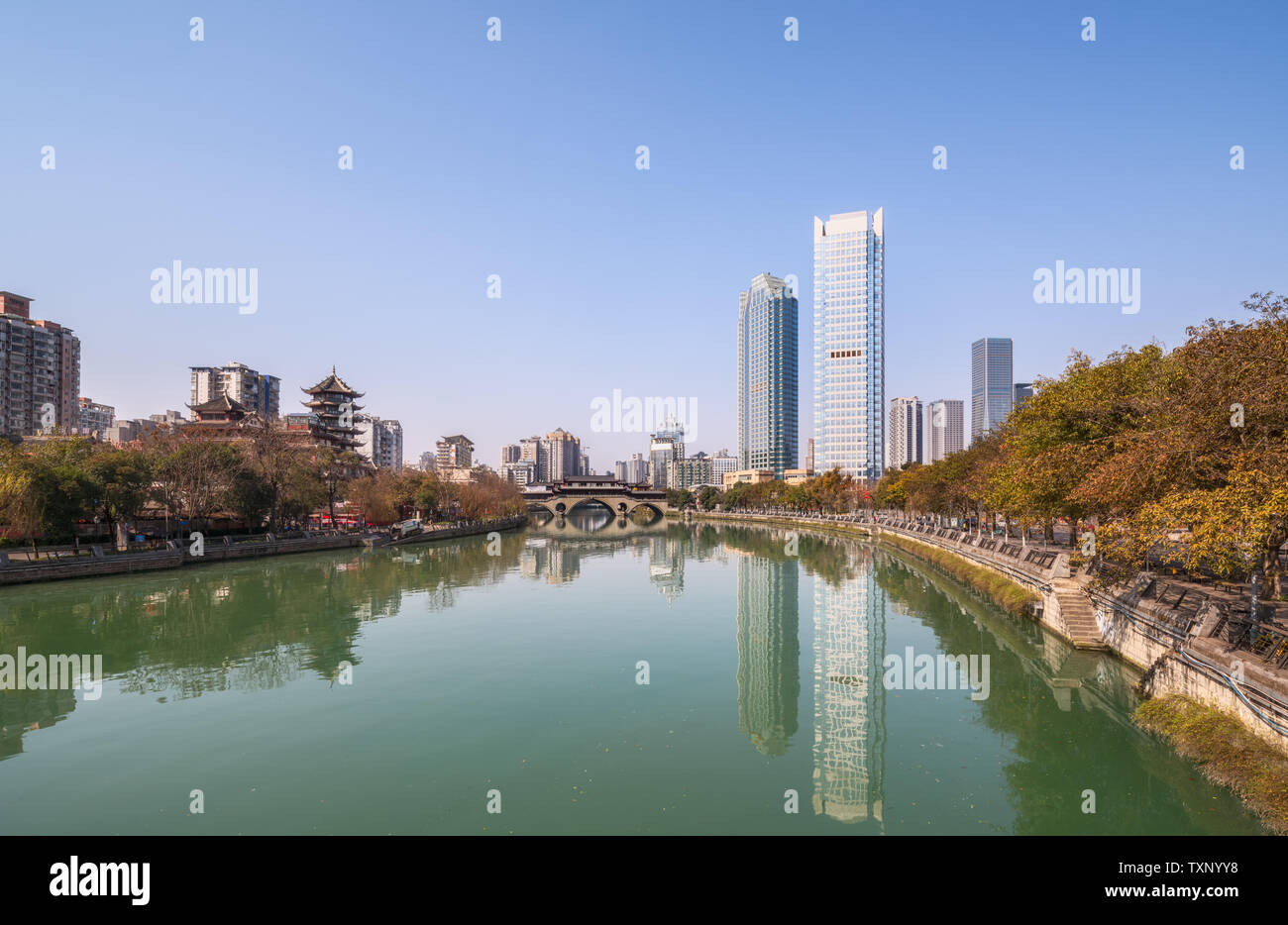 Chengdu Funan River Nine Eye Bridge City Scenery Stock Photo - Alamy