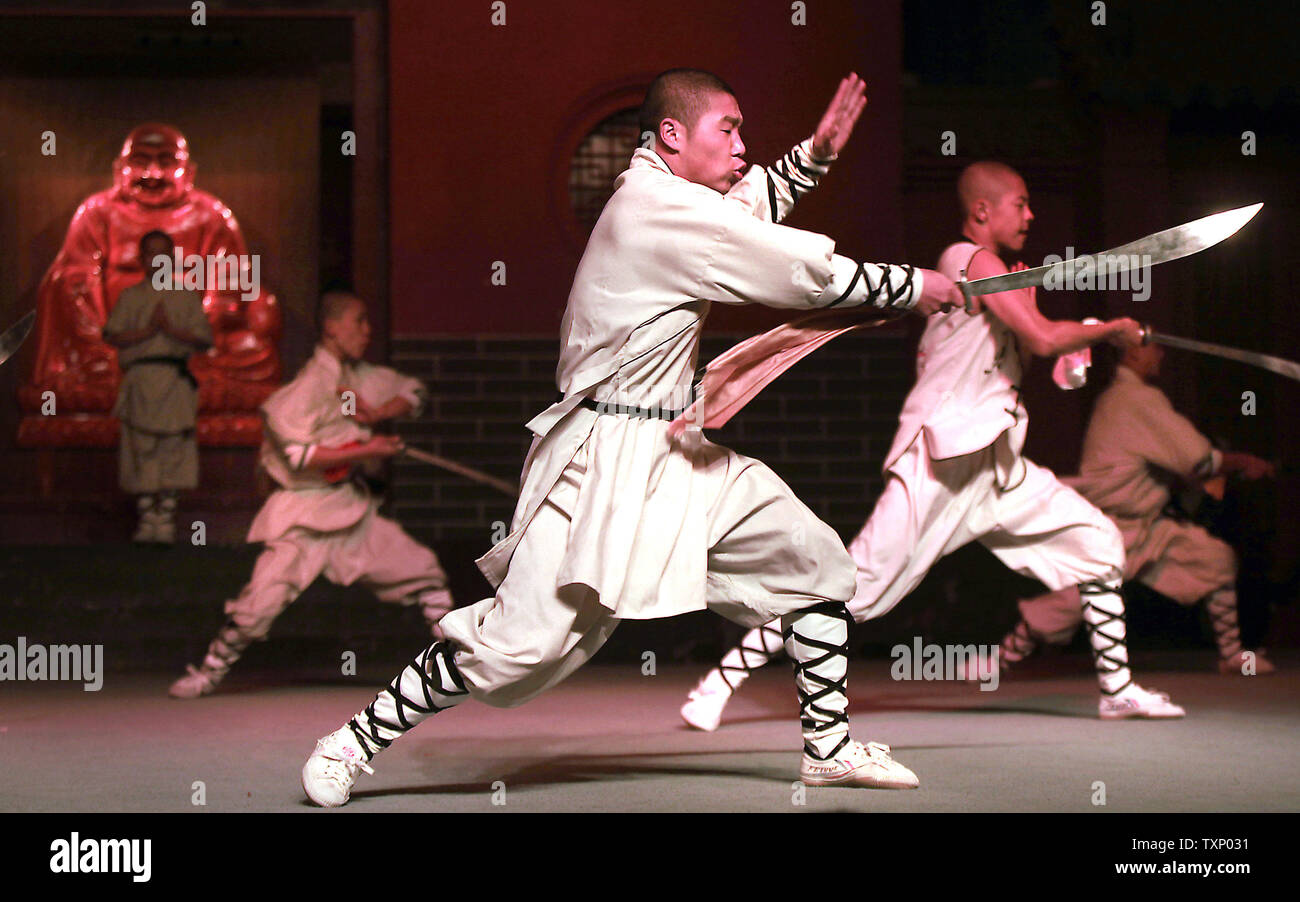 Shoalin temple hi-res stock photography and images - Alamy