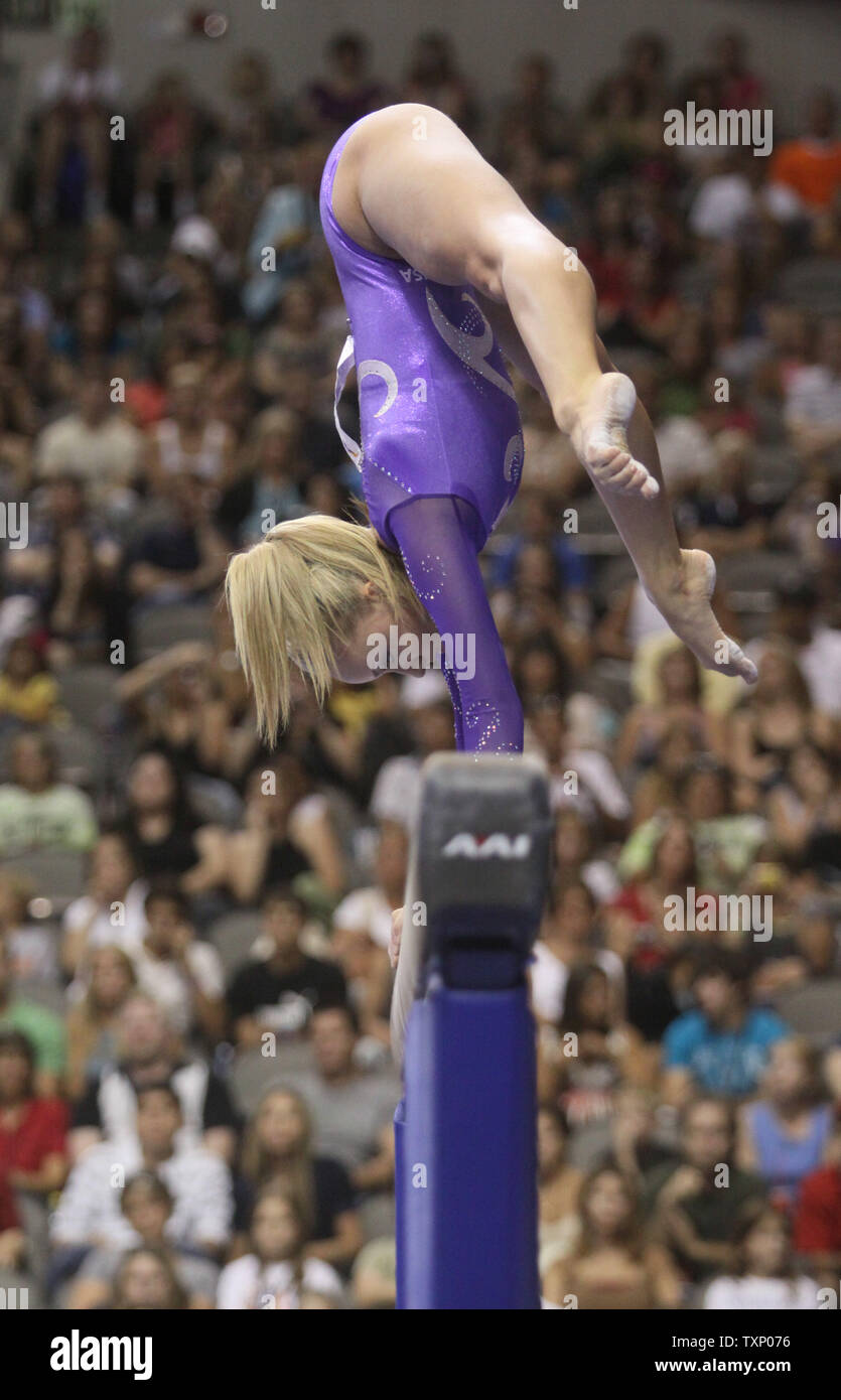 Nastia liukin 2009 visa hi-res stock photography and images - Alamy Nastia liukin 2009 visa hi-res stock photography and images - Alamy