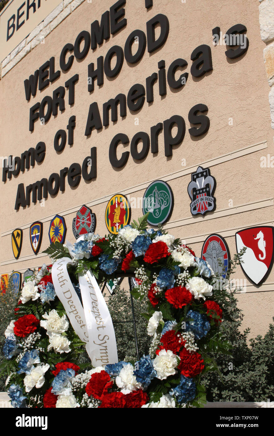 Fort hood gate hi-res stock photography and images - Alamy