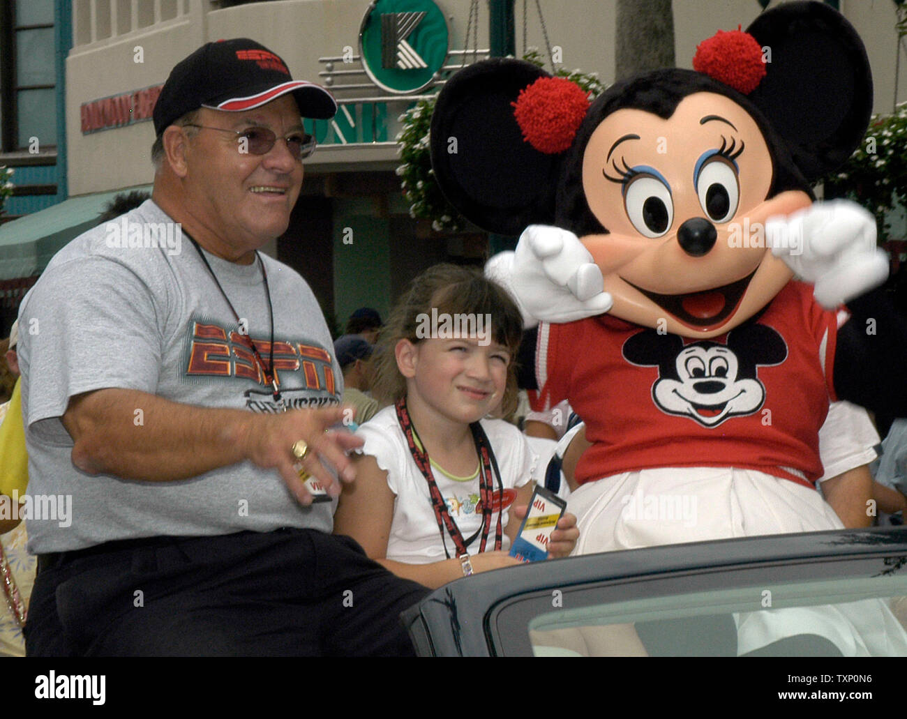 Former NHL coach Scotty Bowman, a nine time Stanley Cup winner, rides ...